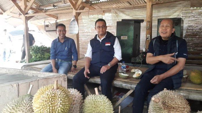 Datang ke Karawang, Anies Baswedan Makan Soto Gempol dan Durian Loji ...