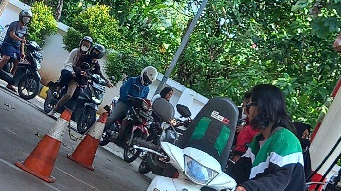 Harga Pertalite Naik Menjadi Rp 10 Ribu Bikin Warga Sawangan Panik ...