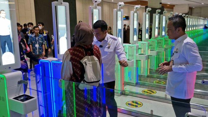 Kini Autogate di Pintu Perlintasan Bandara Soetta Layani Penumpang Hanya dalam Waktu 15 Detik ...