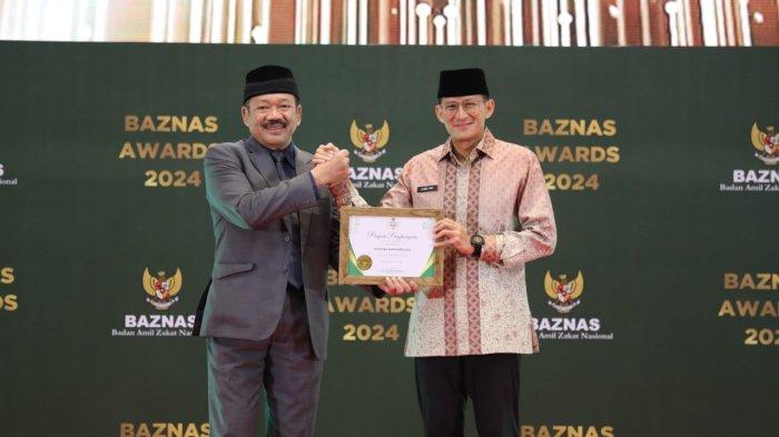 Sandiaga Uno Bersyukur Raih Penghargaan Muzaki Teladan di BAZNAS Awards 2024 - Wartakotalive.com
