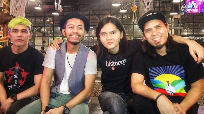 Band Drive Nyanyikan dan Rilis Lagu 'Deskripsi Dirimu' Setelah Gandeng Axl Ramanda Sebagai ...