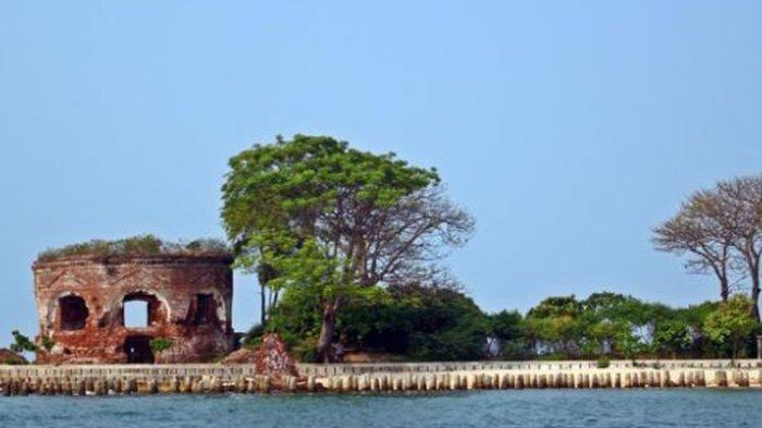 Wisata Kepulauan Seribu, Ada Benteng Peninggalan Belanda di Pulau ...