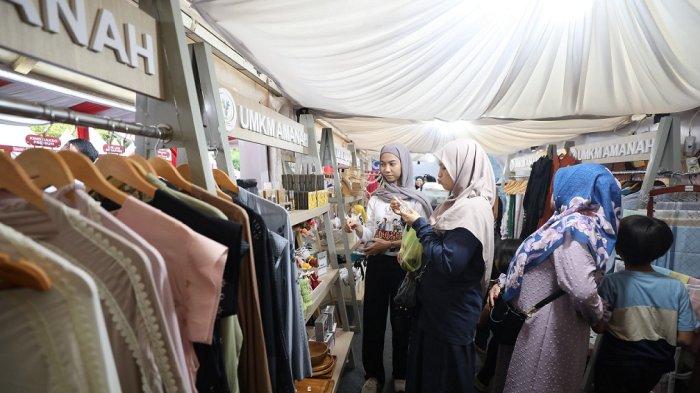 Parfum Nilam Produksi UMKM Binaan AMANAH Pikat Pengunjung Bhayangkara Fest 2024 di Aceh ...