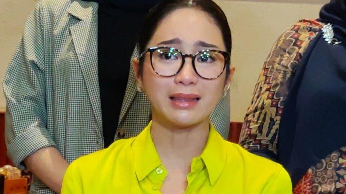 Kronologi Bunga Zainal Kena Tipu Investasi Bodong, Sempat Terima Keuntungan - Wartakotalive.com