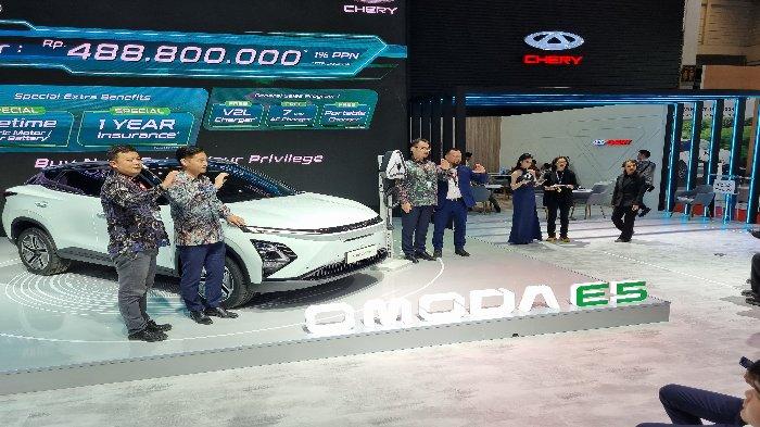 Harga Khusus, Mobil Listrik Chery OMODA E5 Menjadi Rp 488,8 Juta Bagi 2.000 Konsumen Pertama ...