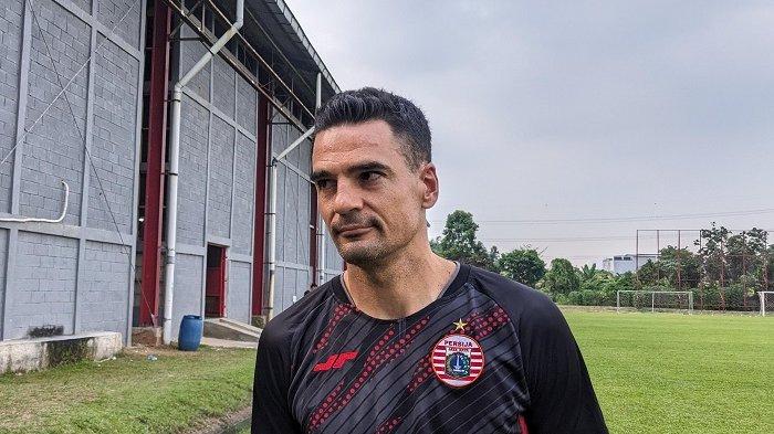 Striker Persija Jakarta Gustavo Almeida dan Marko Simic Mandul, Carlos ...