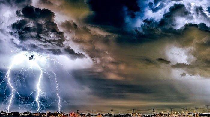 BMKG Prediksi Hujan dan Petir Melanda Beberapa Wilayah DKI Jakarta Hari Ini, Warga Diminta ...