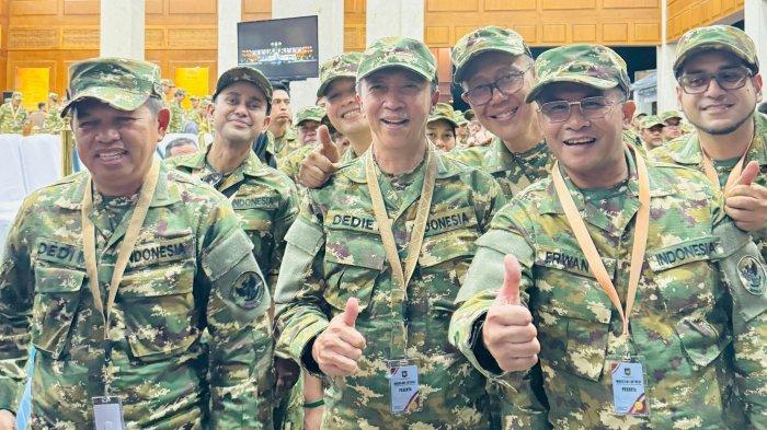 Dedie Rachim dan Jenal Hadiri Parade Senja Bersama Tiga Presiden RI di ...