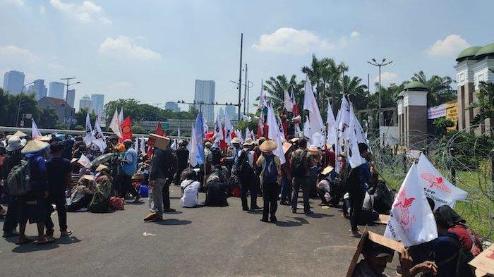 Siang ini Demo Buruh di Monas dan Gedung DPR, Polisi Kerahkan 6 Ribuan Personel dan Rekayasa ...