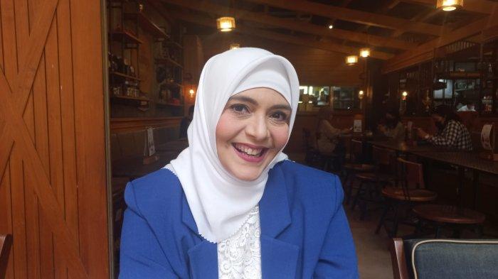 VIDEO Meski Sukses Jadi Presenter, Lula Kamal Tetap Jalani Profesi Dokter - Halaman all ...