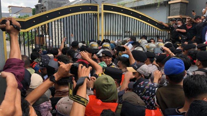 Eksekusi Lahan di Perumahan Cluster Setia Mekar Residence 2 Bekasi ...