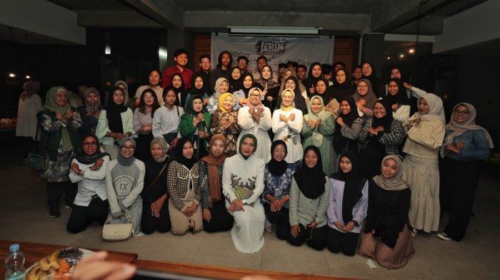 Fery Farhati dan Rustini Kompak Sapa Anak Muda di Surabaya, Bahas ...