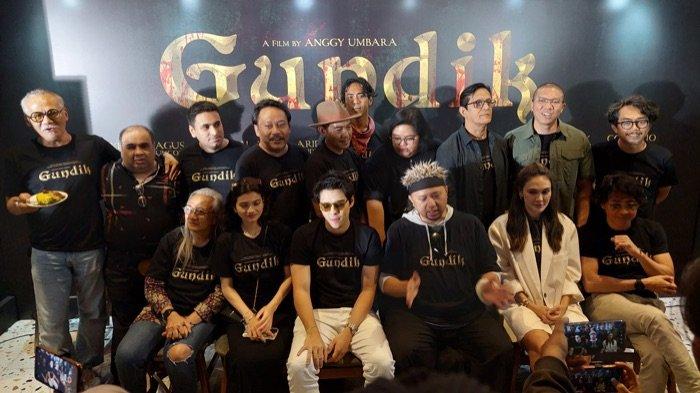Selain Syuting Bareng Maxime Bouttier, Ini Alasan Luna Maya Terima ...
