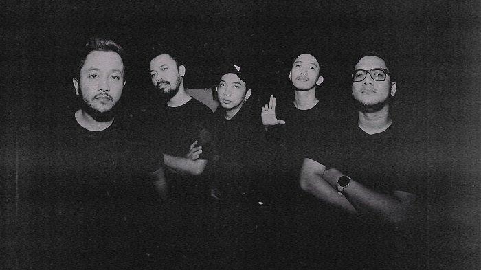 Gandeng Musisi Metalcore Jepang, Burning Flame Rilis Single Far Away ...