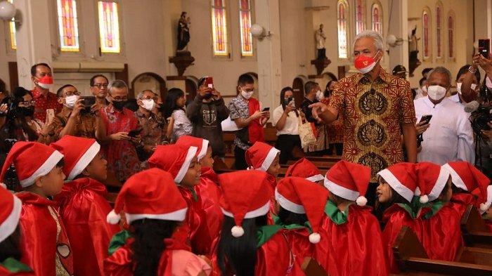 Jelang Perayaan Natal 2022, Ganjar Pranowo Cek Kesiapan dan Pengamanan Sejumlah Gereja di ...