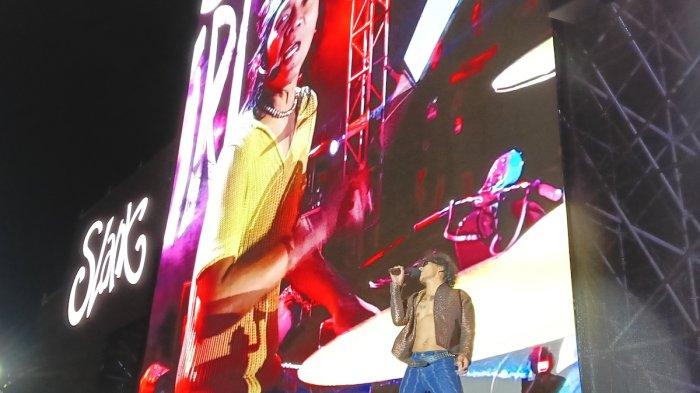 Keluarga Slank Ikut Bernyanyi di Konser HUT, Lagu Bang Bang Tut ...