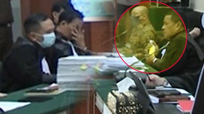 VIDEO Aksi Hotman Paris Semprotkan Cairan Saat Jaksa Bertanya Kepada Saksi - Wartakotalive.com