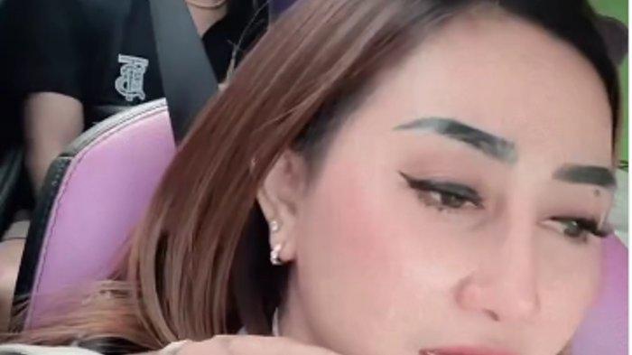 Istri Polisi Bangga Viral Karena Mencaci Orang, Alhamdulillah Endorse Berlimpah - Wartakotalive.com