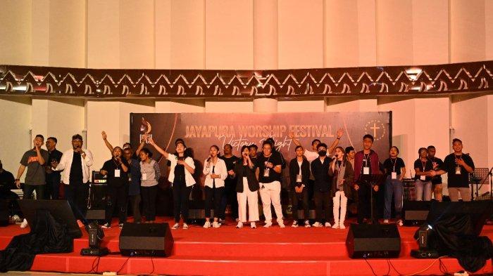 Ratusan Pemuda Papua Padati Konser Rohani 'Jayapura Worship Festival ...