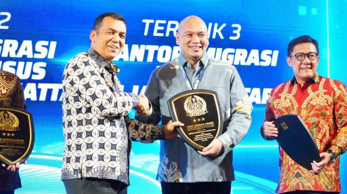 Banyak Ungkap Kejahatan Keimigrasian, Imigrasi Jakarta Utara Raih Penghargaan Jusuf Adiwinata ...