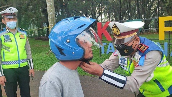 Operasi Patuh Jaya di Tangsel, Pelanggar Cuma Dapat Teguran dan Helm Gratis - Wartakotalive.com