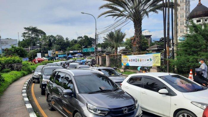 Jalur Puncak Macet Parah, Sistem Satu Arah Diberlakukan - Wartakotalive.com