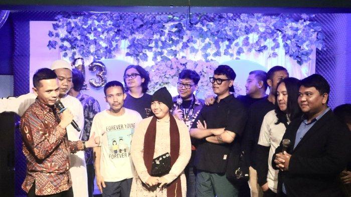 Stand Up Indo Bekasi Suguhkan Parodi Hajatan Bernuansa Daerah saat Ulang Tahun ke 13 ...