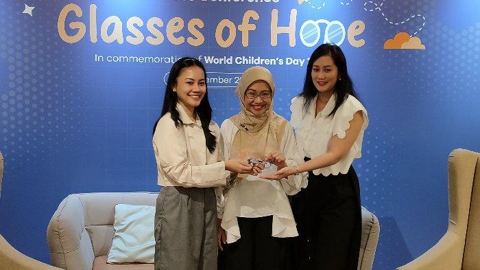 Peduli Kesehatan Mata Anak-Anak, HOYA Indonesia dan PERDAMI SPGR ...