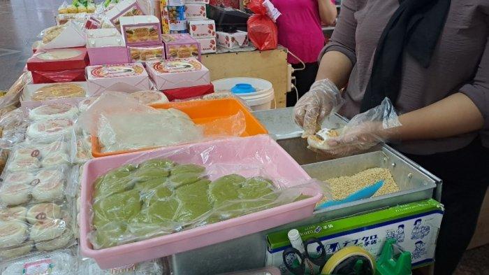 Menikmati Lembutnya Mochi Nam Yang, Kuliner Legenda Sejak 1966 di ...