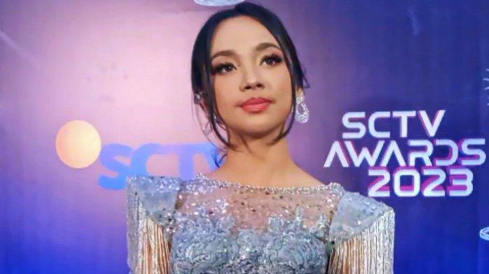 Lyodra Tampil di Misa Akbar yang Dipimpin Paus Fransiskus di Stadion Utama Gelora Bung Karno ...