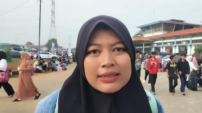 Lima Tahun Tak Pulang Kampung, Eri Setiawati Sumringah Bisa Ikut Mudik Gratis - Wartakotalive.com