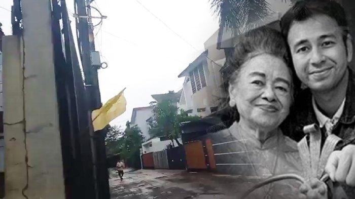 VIDEO Dihiasi Bendera Kuning Alm Ny Popon Hanifah, Di Rumah Duka Nenek ...