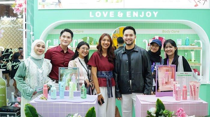 Di Ajang Jakarta X Beauty 2024, Marco Nicholas Bagikan Kiat Membuat ...