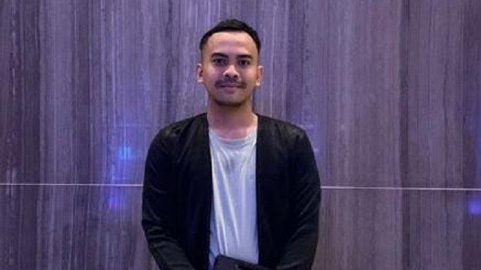 Bagaimana Cara Membangun Bisnis Online? Berikut Penjelasan Pakar Personal Branding Den Dyas ...