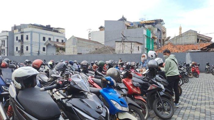 Dishub DKI Tak Segan Tindak Juru Parkir Liar Jika Ketahuan Merugikan ... Dishub DKI Tak Segan Tindak Juru Parkir Liar Jika Ketahuan Merugikan ...