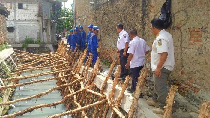 Turap Sepanjang 24 Meter Longsor Akibat Hujan Deras, Satgas SDA ...