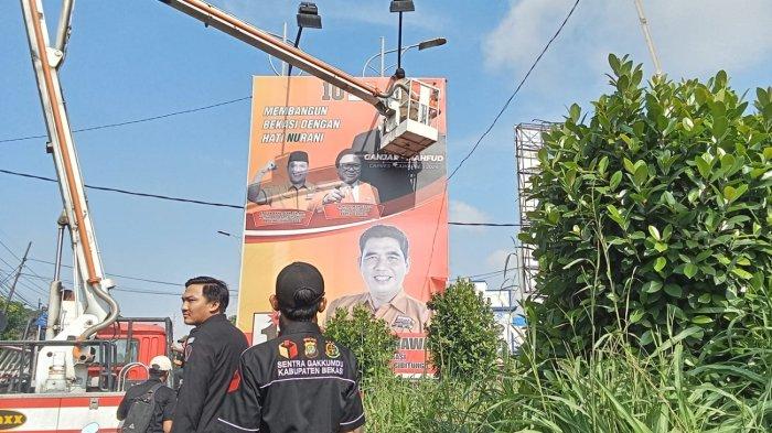 Memasuki Masa Tenang, Bawaslu Kabupaten Bekasi Tertibkan 184.000 APK Pemilu 2024 - Wartakotalive.com