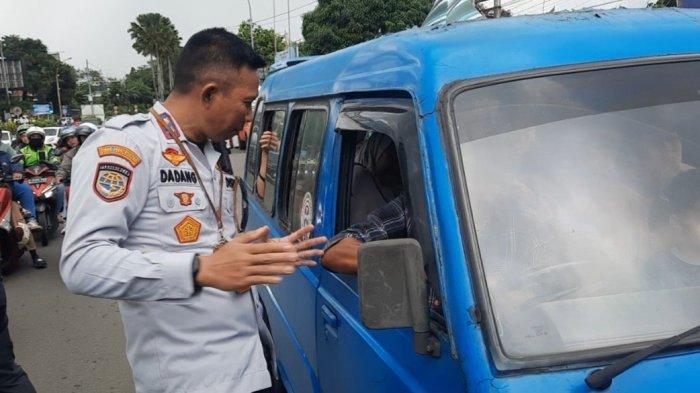 Belum Dapat Kompensasi dari Dedi Mulyadi, Sopir Angkot di Jalur Puncak Bogor Nekat Beroperasi ...