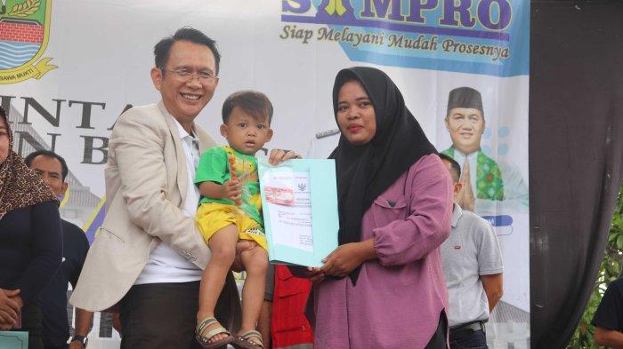 Kabar Baik! Pj Bupati Bekasi Dani Ramdan Bakal Tambah Insentif Seluruh ...