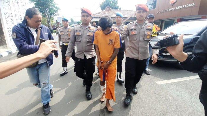 Preman Kampung Pelaku Pembakaran Warung Kelontong di Karawang Dibekuk ... Preman Kampung Pelaku Pembakaran Warung Kelontong di Karawang Dibekuk ...