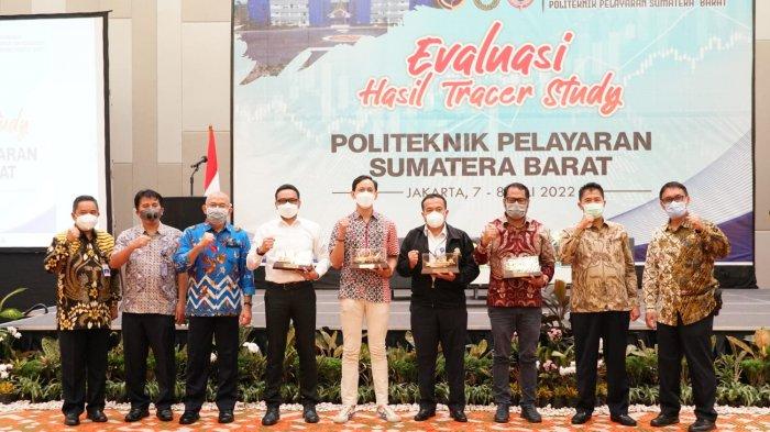 Cari Peluang Kerja, Poltekpel Sumbar Gelar Tracer Study - Wartakotalive.com