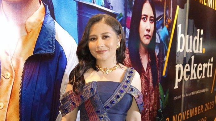 Prilly Latuconsina Main Film 'Budi Pekerti', Menangis Hanya di Mata Kiri hingga Dialog Bahasa ...