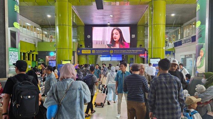 Hari Ini Jadi Puncak Arus Mudik dari Daop 1 Jakarta, Jumlah Penumpang Sebanyak 47.006 Orang ...