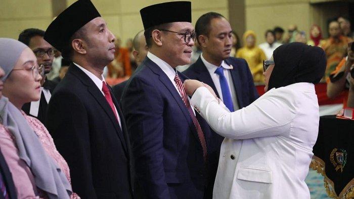 Enam Anggota DPRD DKI Sisa Masa Jabatan 2019-2024 Resmi Dilantik - Wartakotalive.com