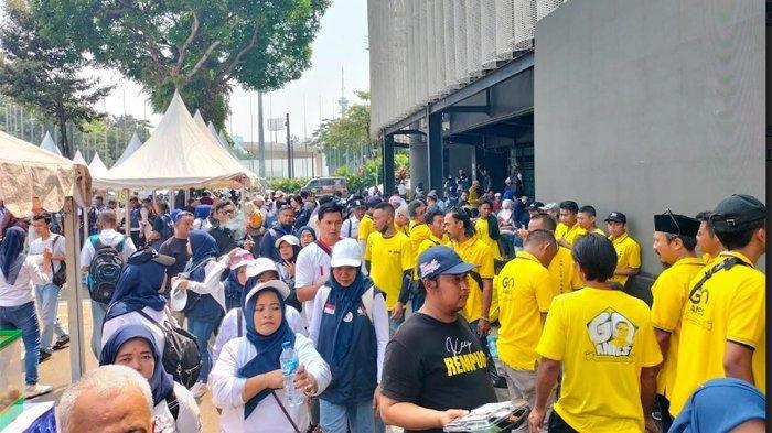 Acara Akbar Temu Kebangsaan Relawan Anies Baswedan Disatroni Ribuan Relawan di Tennis Indoor ...