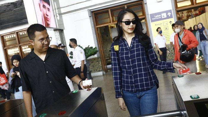 KAI Commuter Luncurkan KMT Edisi HUT RI ke-78, Harganya Rp 40.000 Sudah Termasuk Saldo Rp 10.000 ...