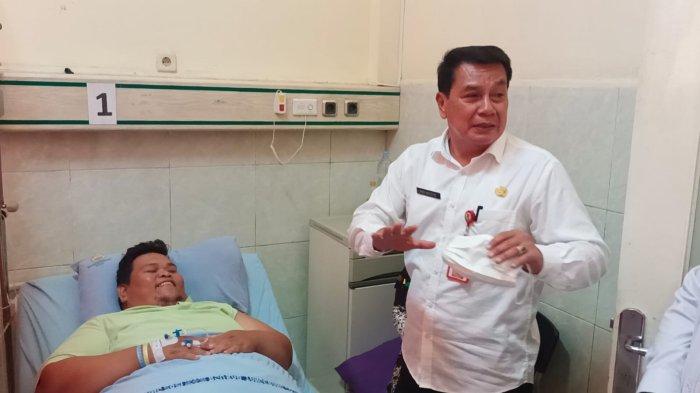 Pastikan Penanganan Medis Maksimal, Sekda Kabupaten Tangerang Jenguk Pasien Obesitas 200 ...