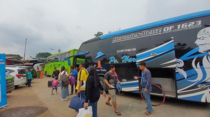 Libur Nataru, Puncak Kenaikan Penumpang di Terminal Lebak Bulus ...