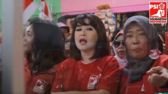 Viral, Suprapti Fauzi Tukang Dawet di Stadion Kanjuruhan Ternyata ...