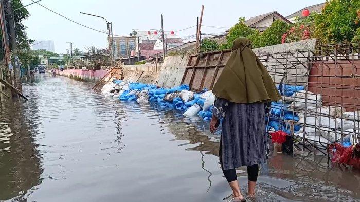 Perbaikan Tanggul Perum Taman Mangu Indah Tangsel, 300 KK Kebanjiran ...